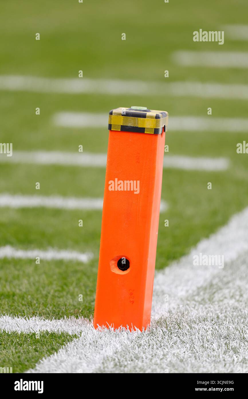 A goal marker on Lambeau field before a NFL football game against the ...