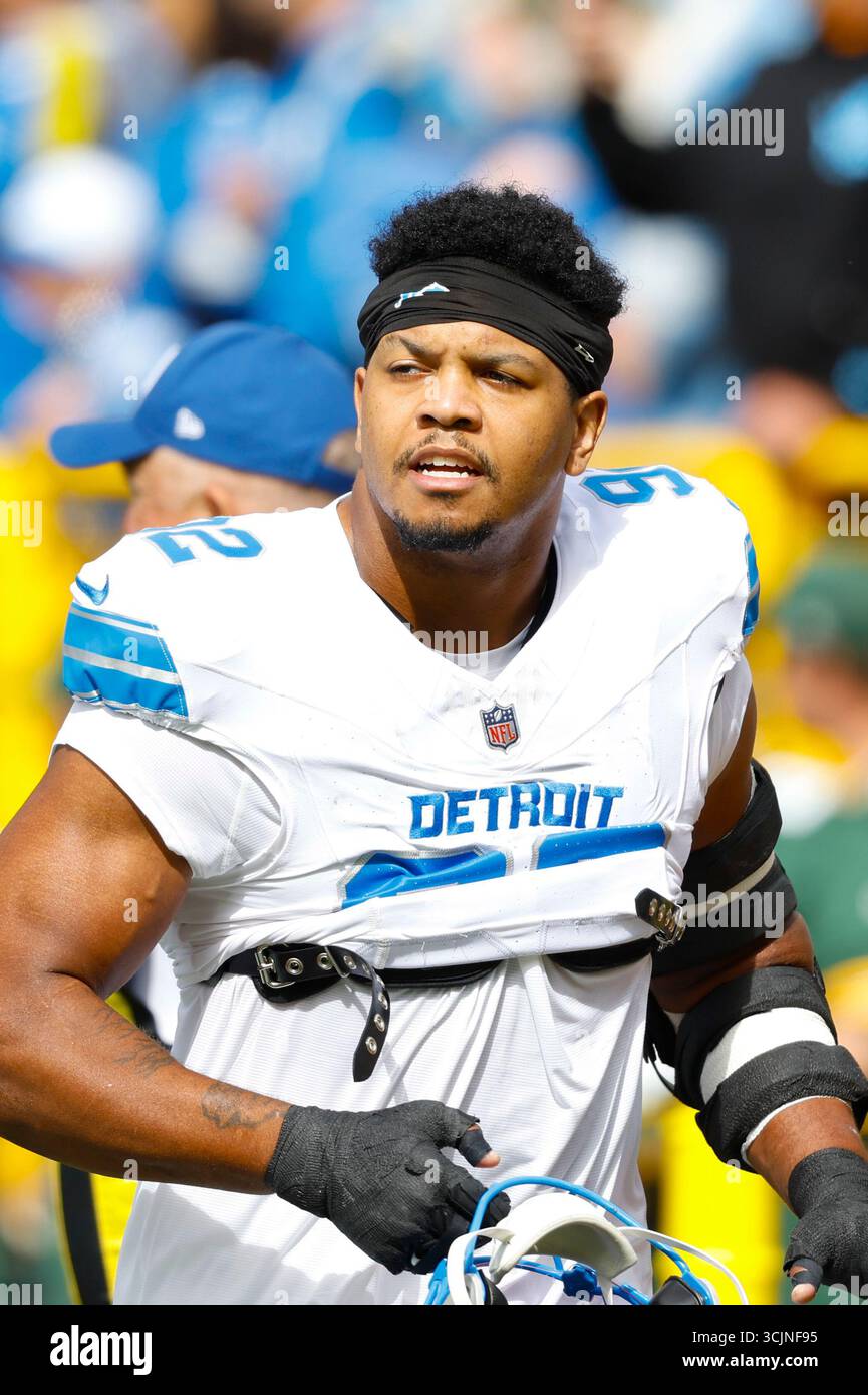 Detroit Lions defensive end Marcus Davenport (92) on the field before a ...