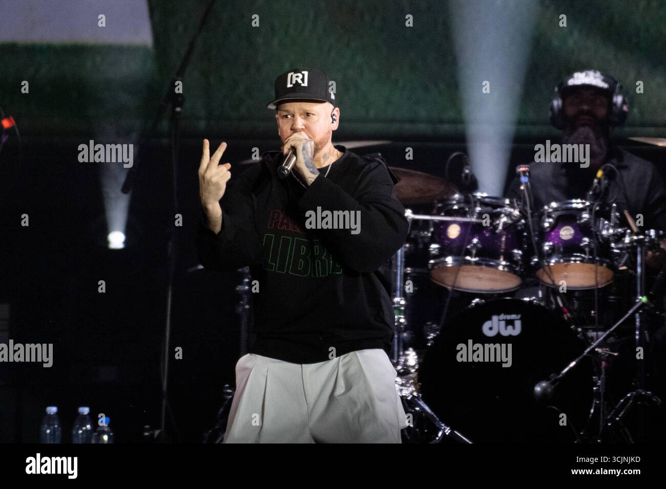 Residente Performs In A Massive Concert In Mexico Puerto Rican Singer ...