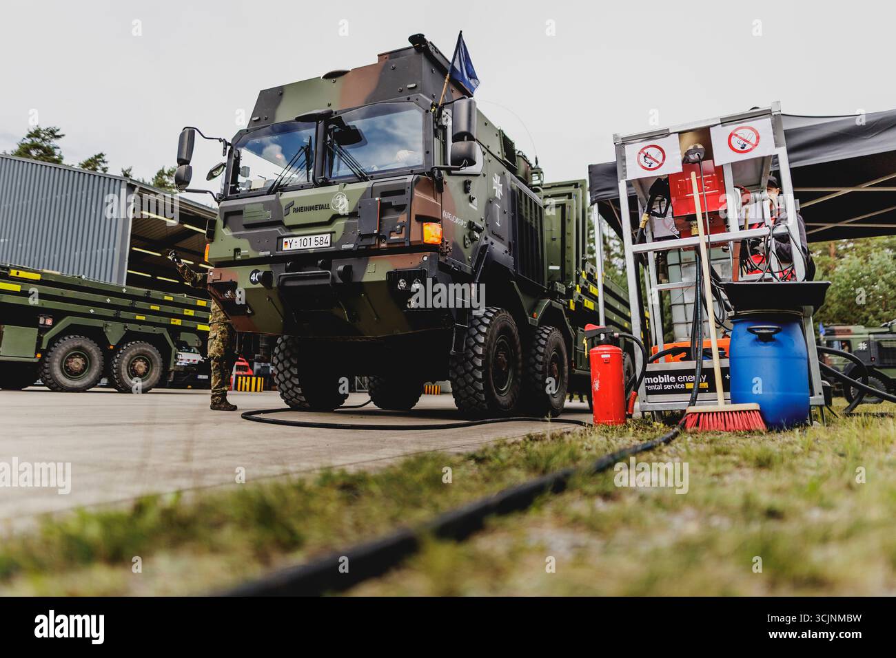 Refueling a multi-swap vehicle, taken at the temporarily erected Convoy ...