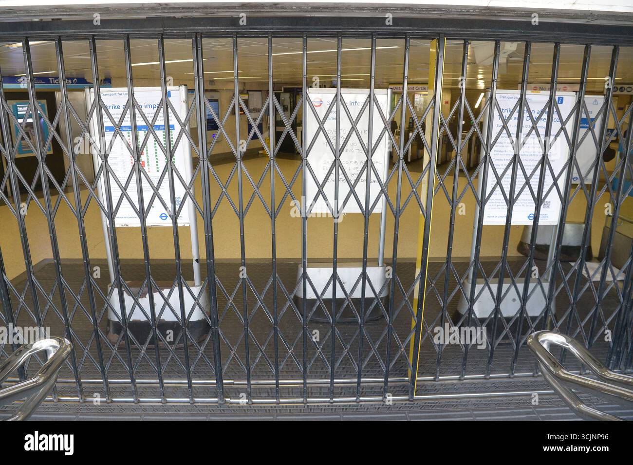 Tube Strike London Tube Strike London as London Underground workers ...