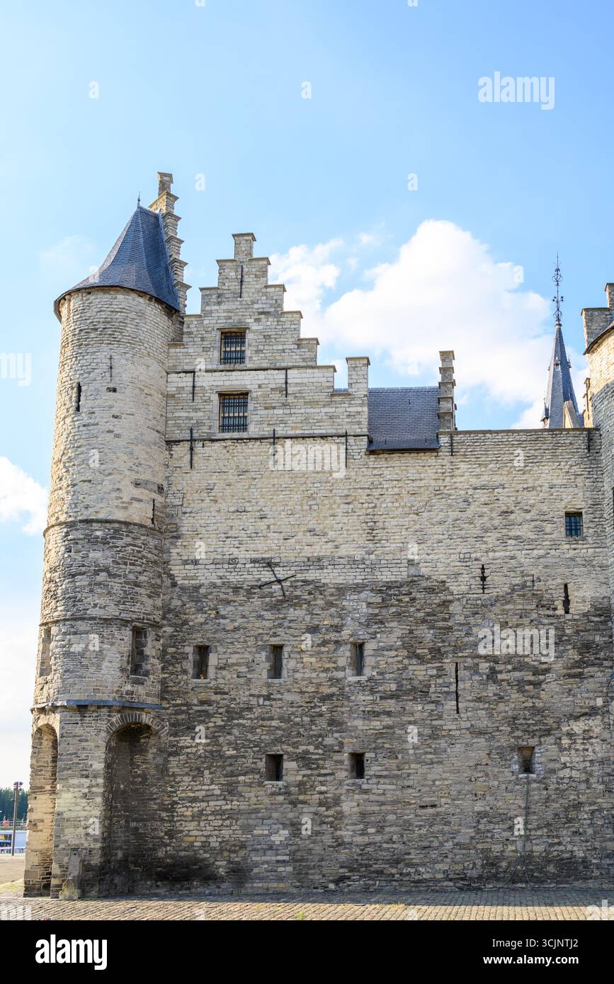 Het Steen medieval fortress on bank of Scheldt river in the old city ...
