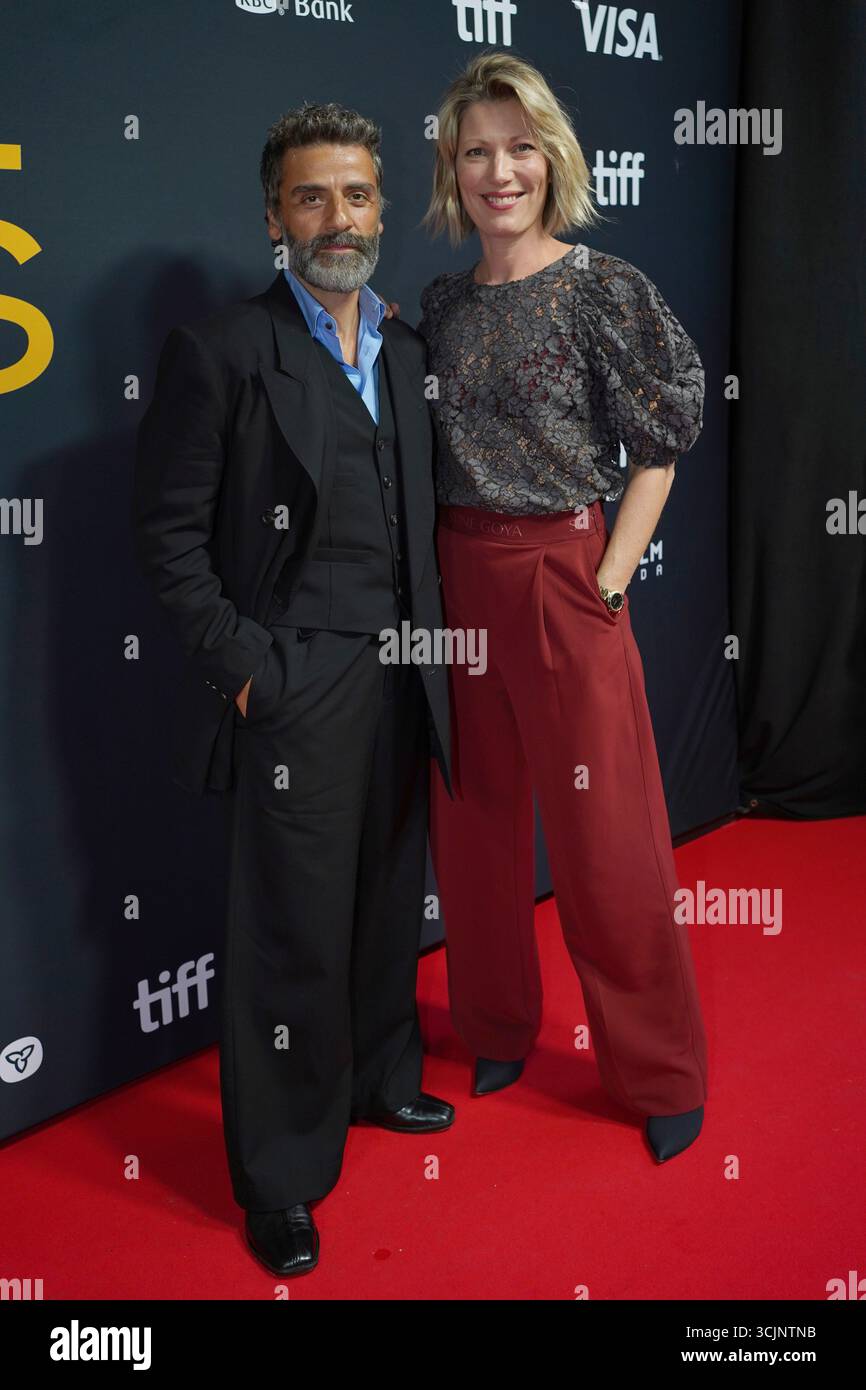 Oscar Isaac and Elvira Lind attend the red carpet for the Tribute ...