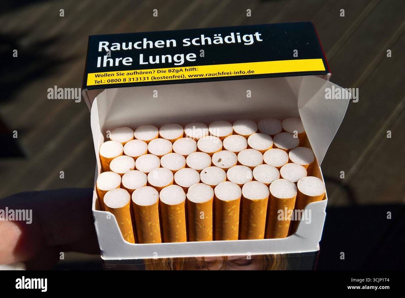 40 Zigaretten in einem Big Pack bzw einer Big Box - Zigarettenschachtel ...