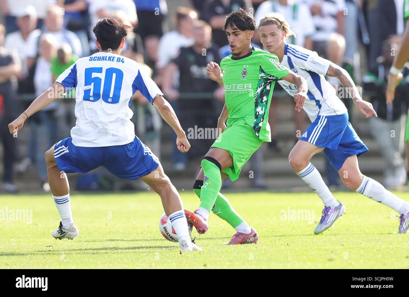 firo : 05.09.2025 Football: 2.Bundesliga 1.Bundesliga Test match: VfL ...