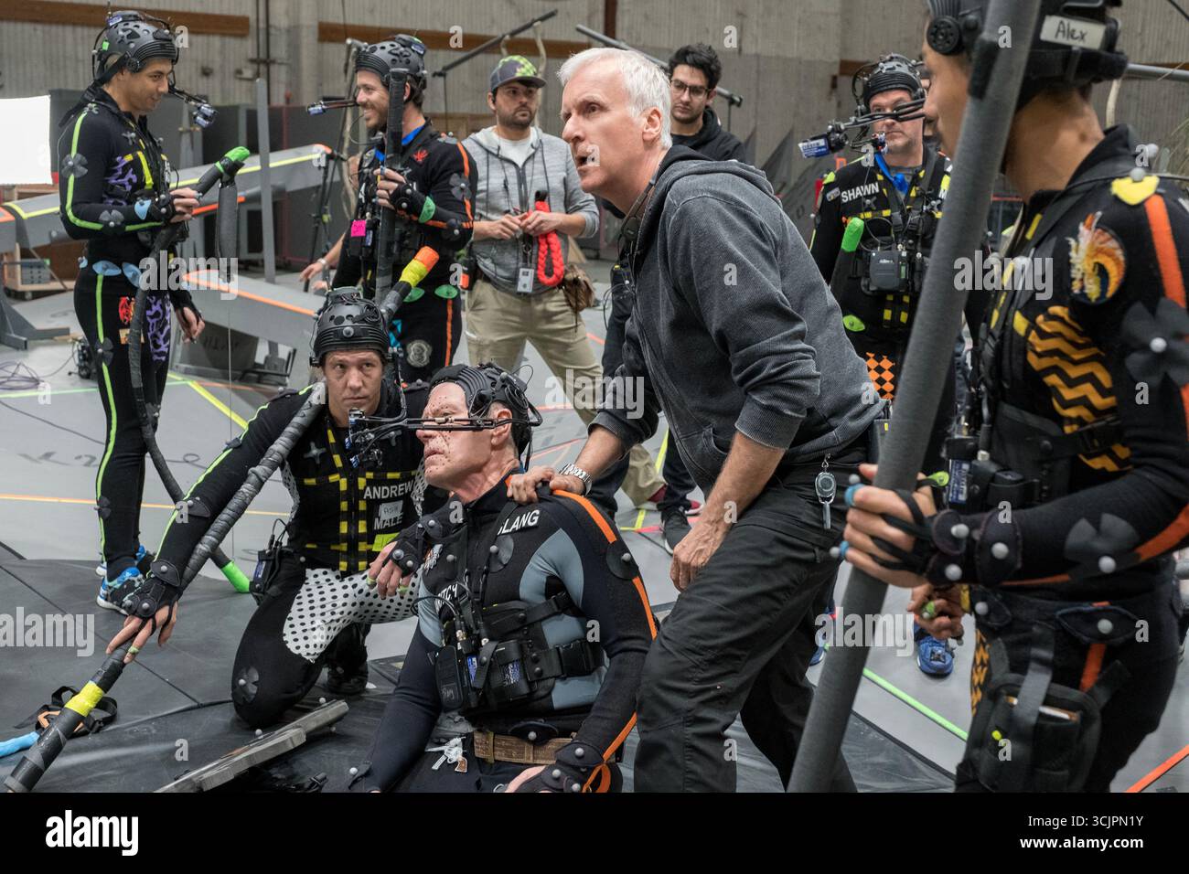 Avatar fire and ash stephen lang hi-res stock photography and images ...