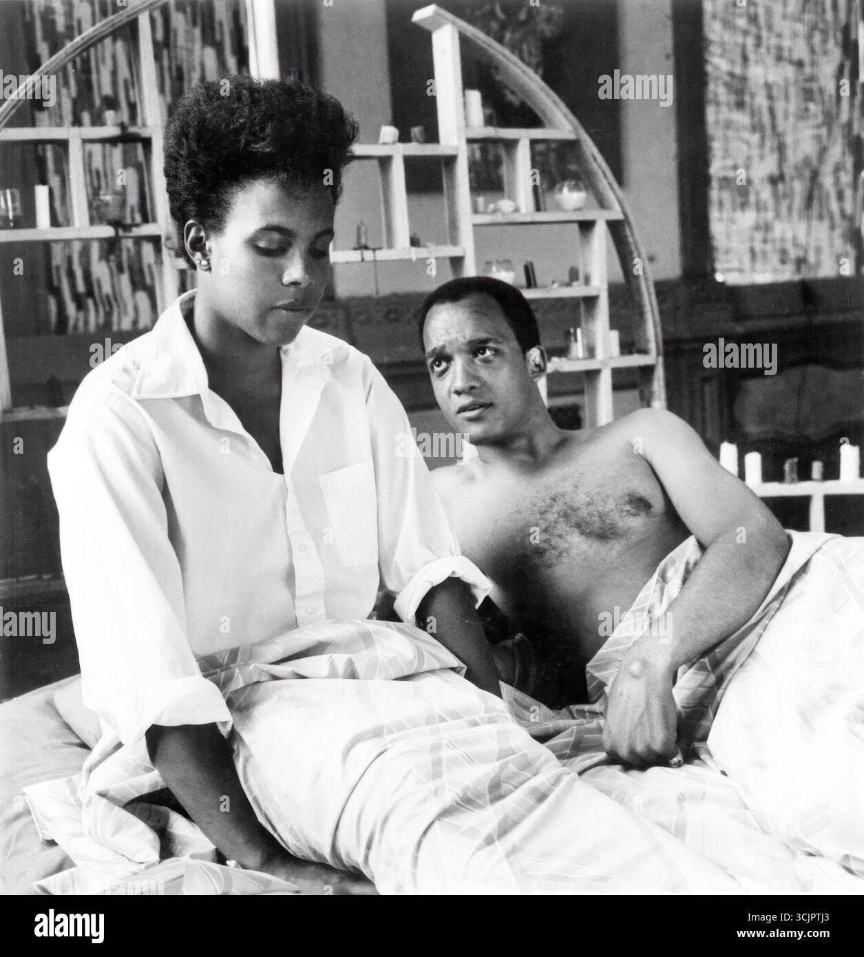 TRACY CAMILLA JOHNS and TOMMY REDMOND HICKS in SHE'S GOTTA HAVE IT ...