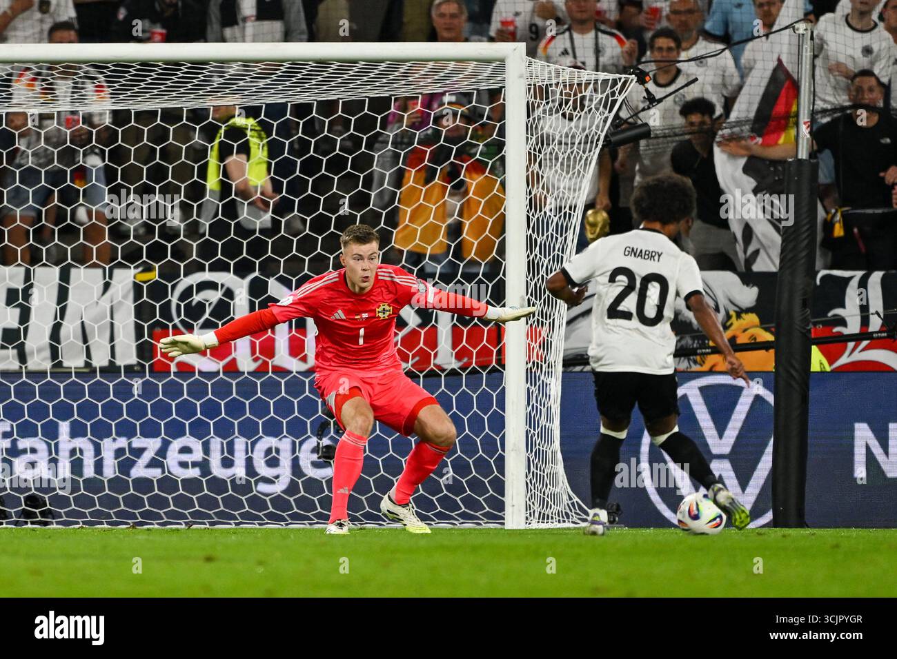 Serge Gnabry (Deutschland, #20) macht das Tor zum 1:0, davor Bailey ...