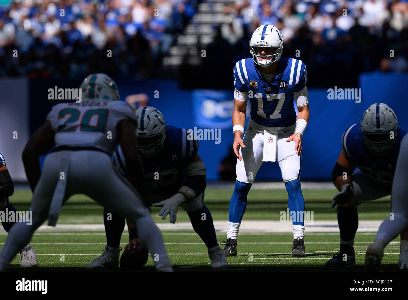 Indianapolis Colts quarterback Daniel Jones (17) looks over the defense ...