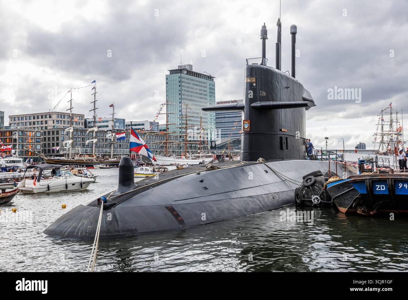 Zr ms zeeleeuw hi-res stock photography and images - Alamy