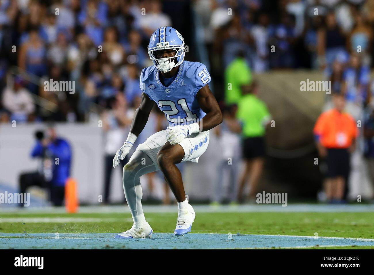 North Carolina defensive back Kaleb Cost (21) in coverage during an ...