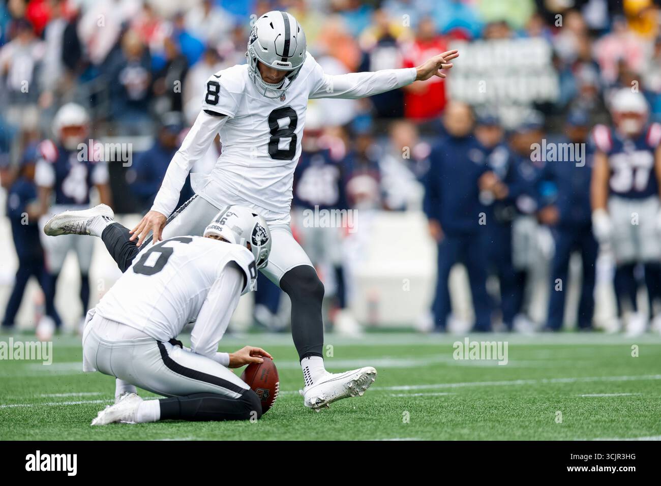 Las Vegas Raiders place holder AJ Cole (6) holds the ball for kicker ...