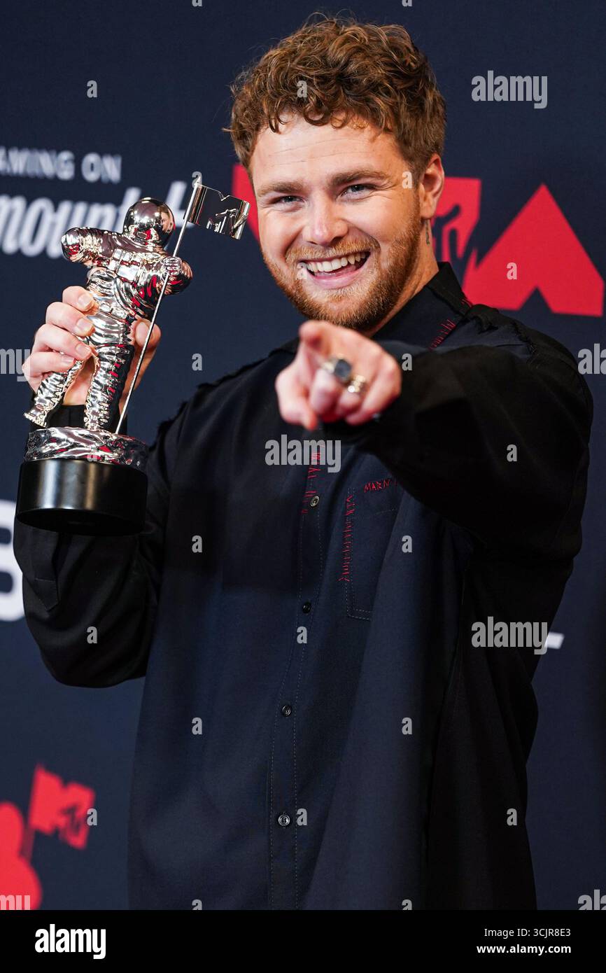 Alex warren singer hi-res stock photography and images - Alamy