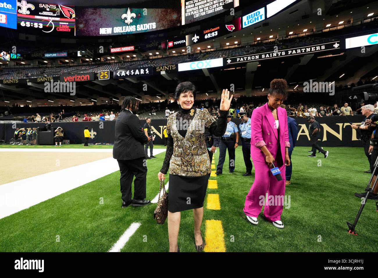 New Orleans Saints owner Gayle Benson walks on the field before an NFL ...