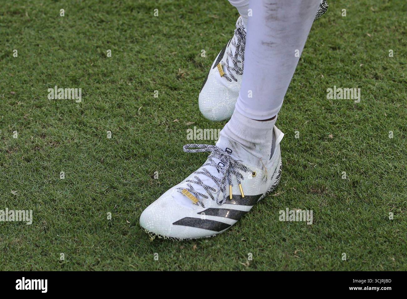 Jacksonville Jaguars wide receiver Travis Hunter (12) wears custom ...