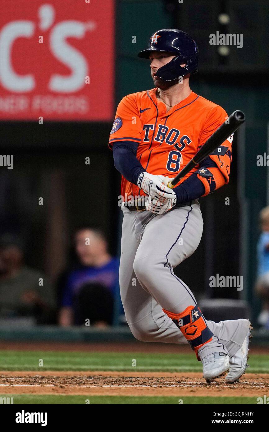 Houston Astros' Christian Walker waits on a pitch during a baseball ...