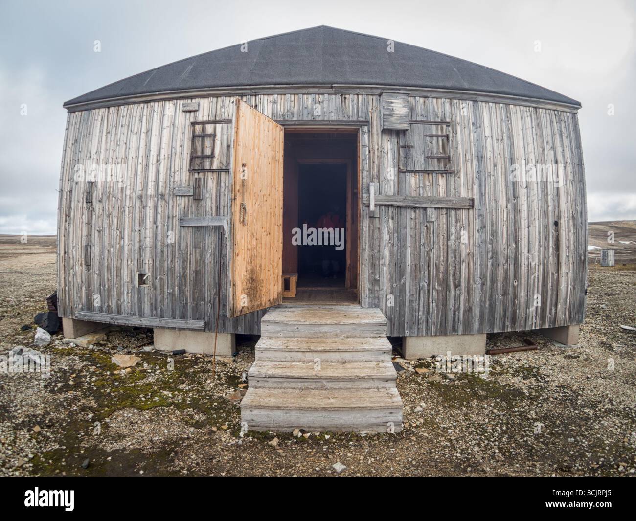 Kinnvika Station Nordaustlandet Svalbard // NORDEAUSTLANDET, Svalbard ...