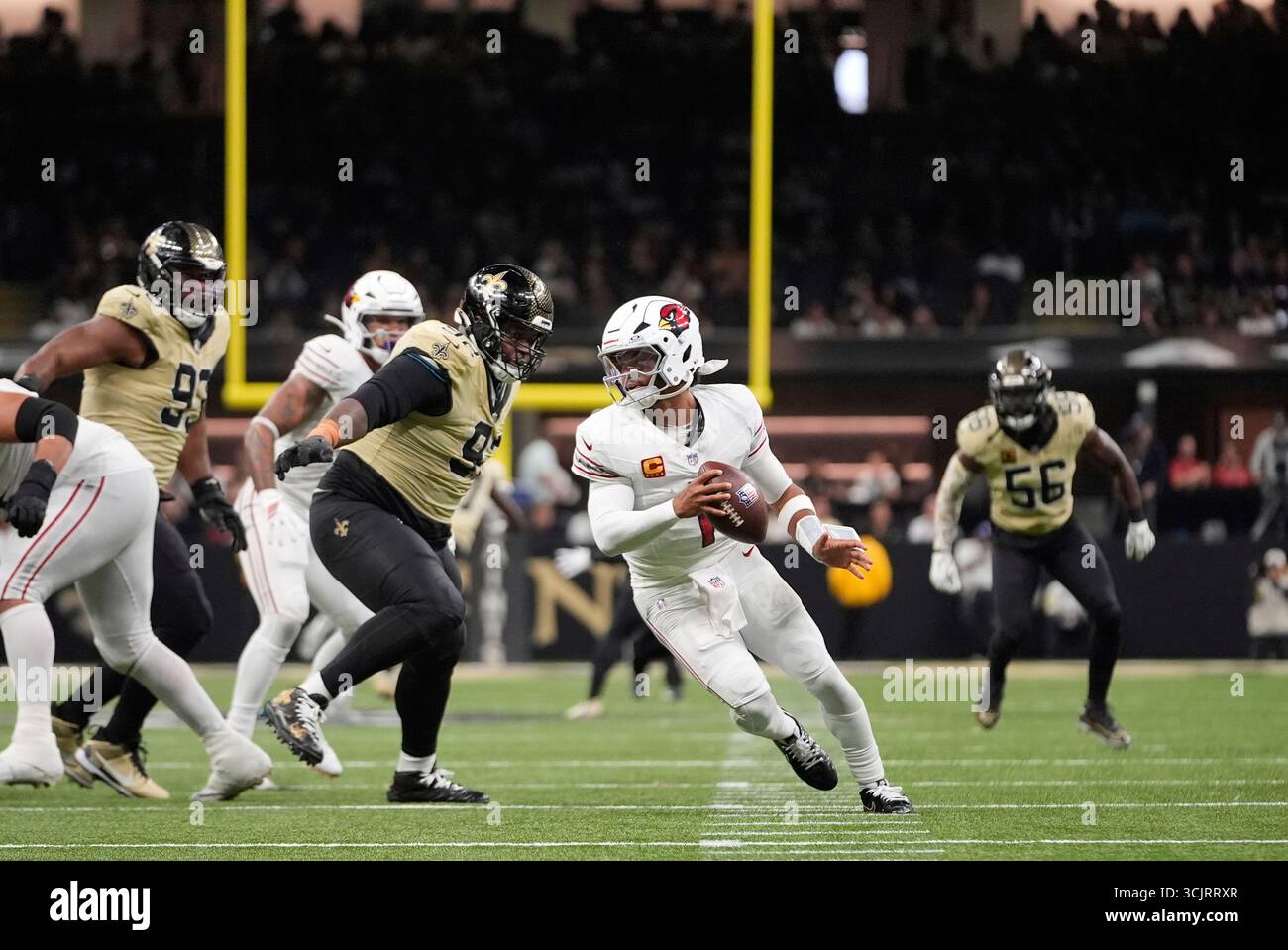 Arizona Cardinals quarterback Kyler Murray (1) scrambles against the ...