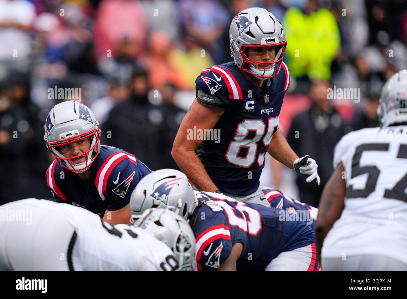 New England Patriots tight end Hunter Henry (85) runs during an NFL ...