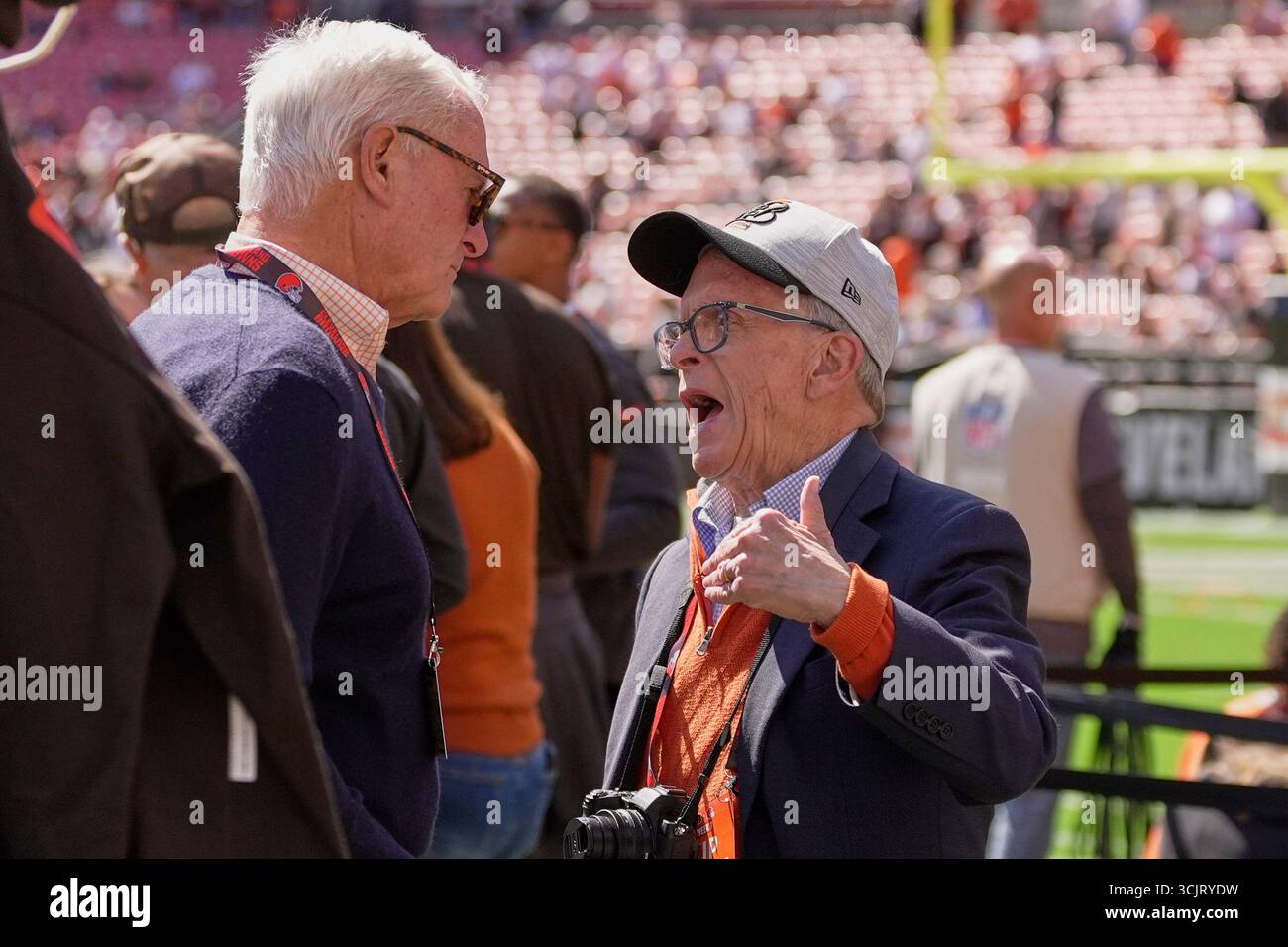 Jimmy Haslam, left, Cleveland Browns owner, talks with Ohio Gov. Mike ...