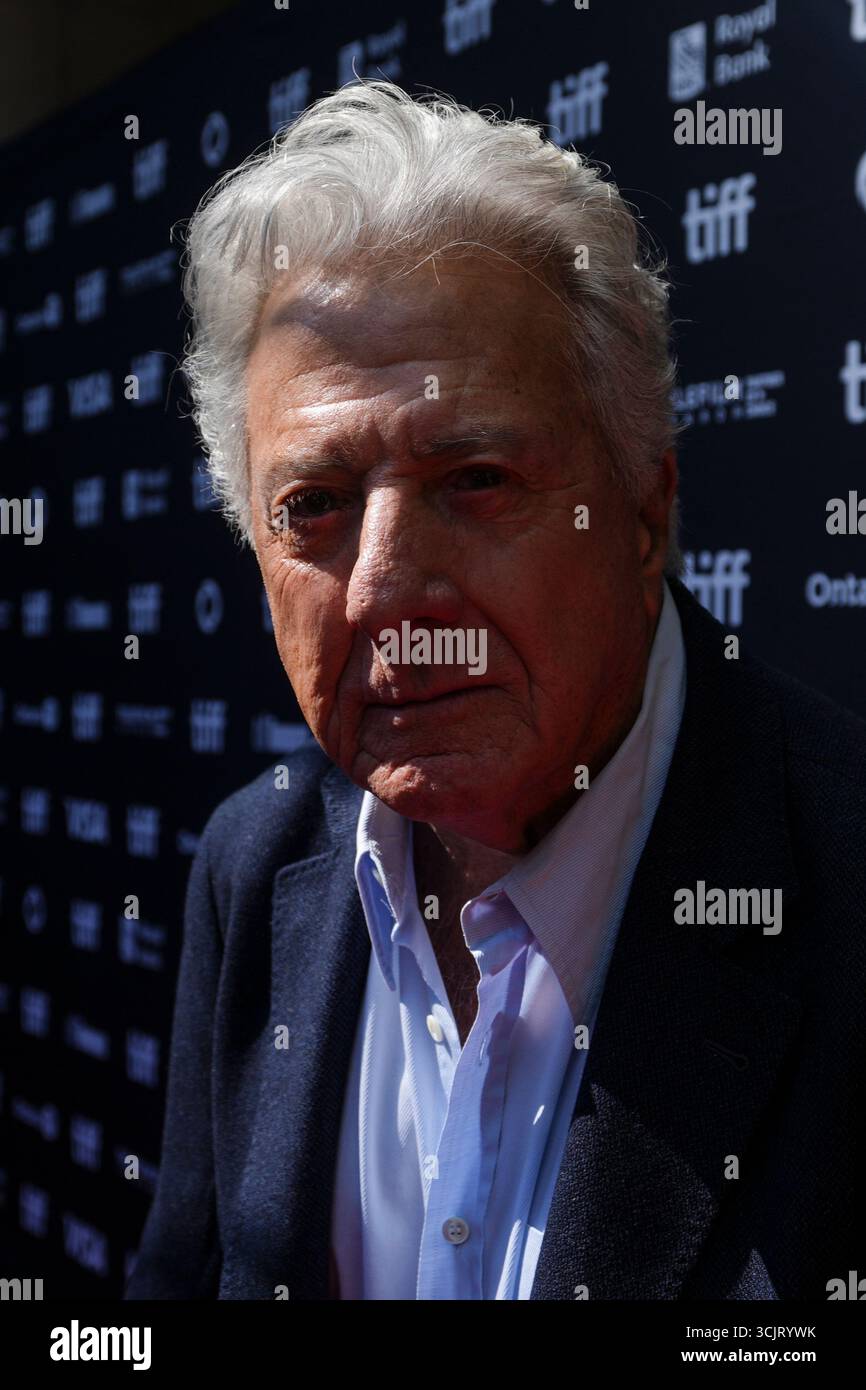 Dustin Hoffman arrives on the red carpet to promote the film "Tuner" at ...