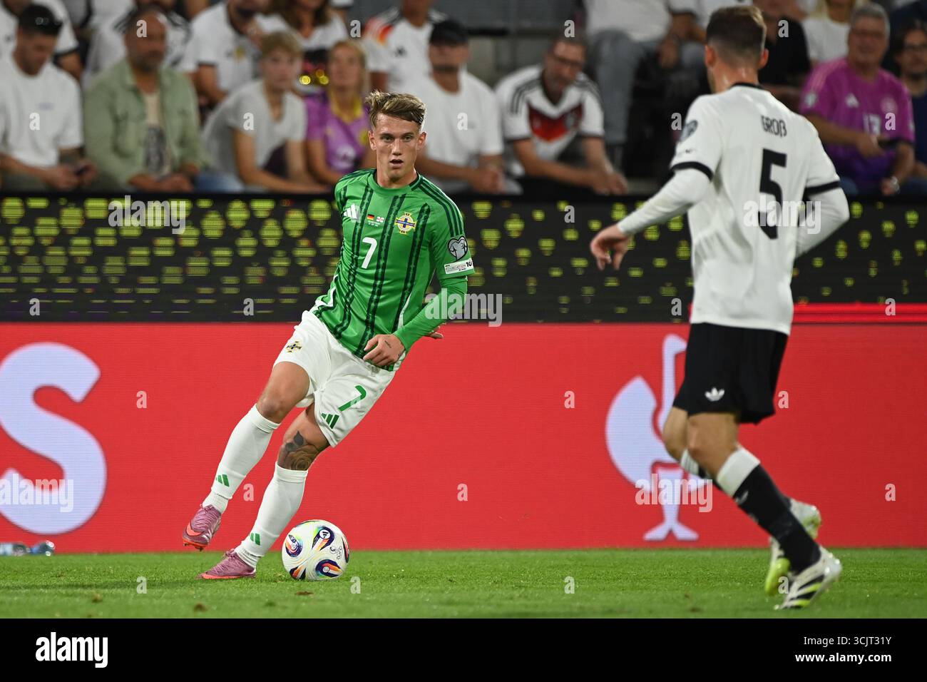 Ethan GALBRAITH (NIR) versus Pascal GROSS (GER) Action, duels, Football ...