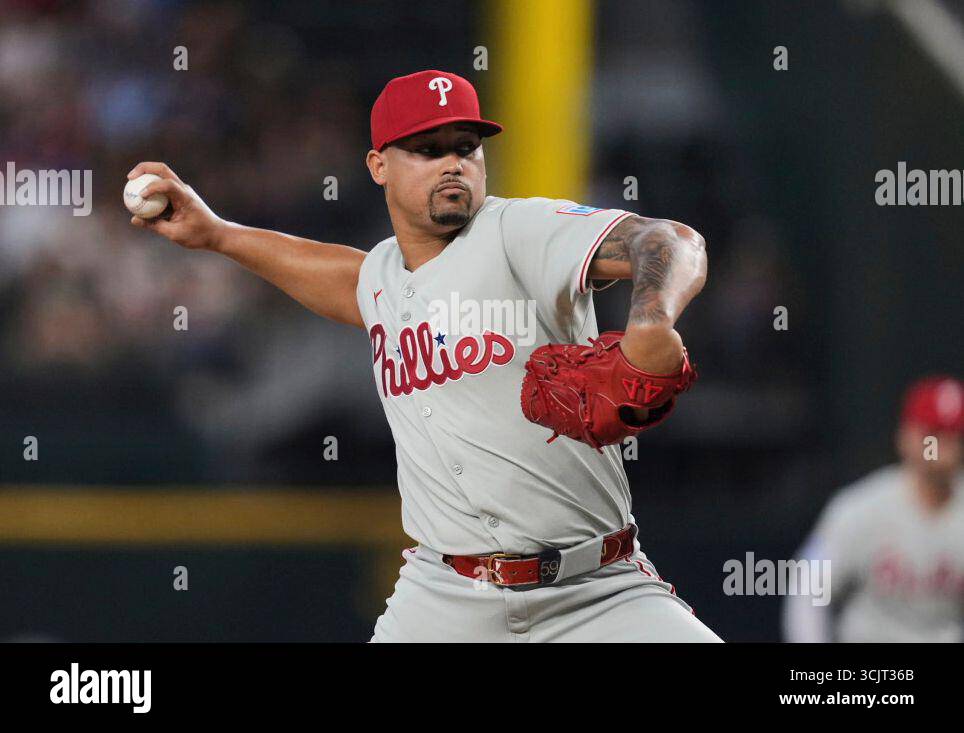 Philadelphia Phillies relief pitcher Jhoan Duran works against the ...