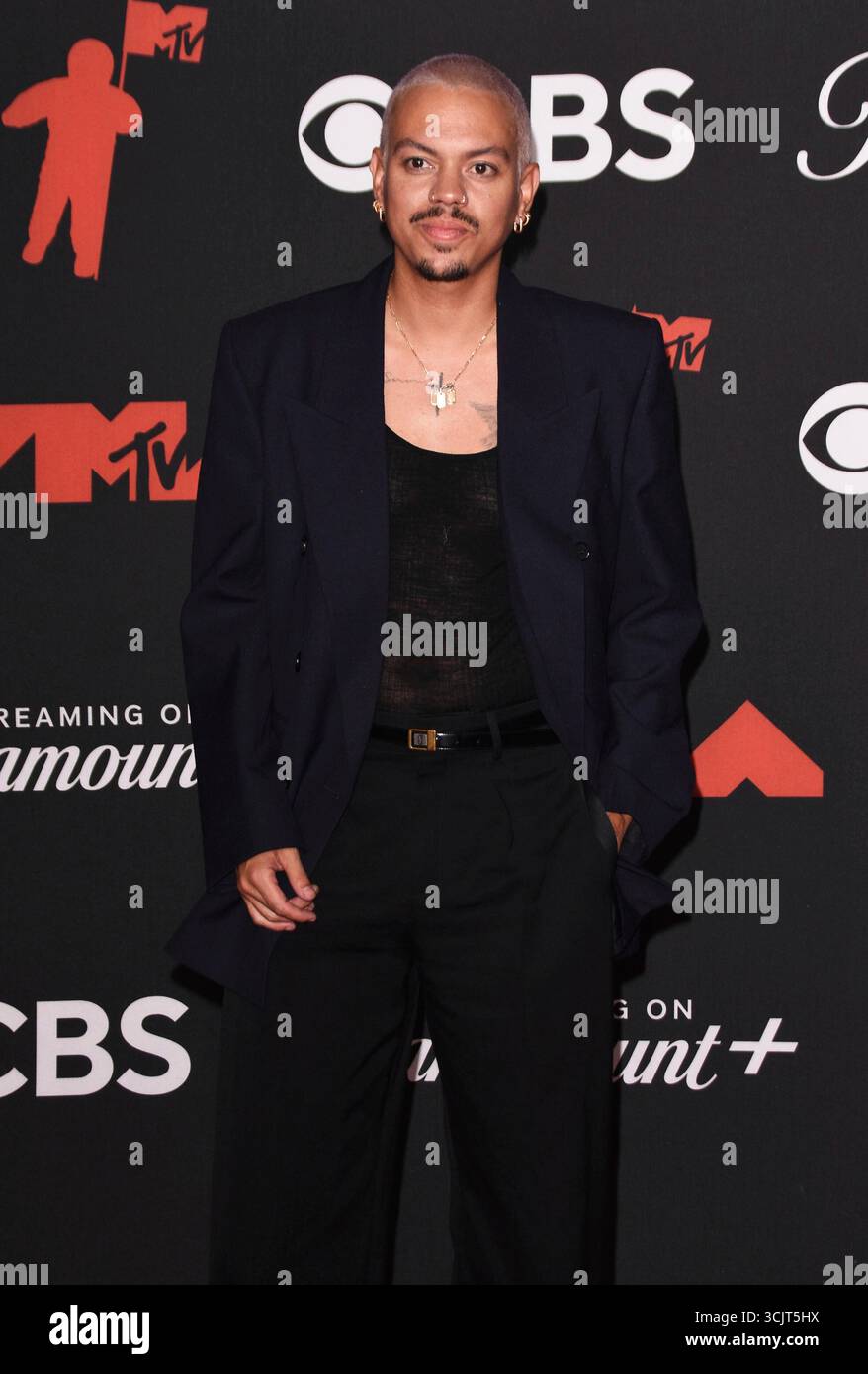 Photo by: zz/Patricia Schlein/STAR MAX/IPx 2025 9/7/25 Evan Ross at the ...