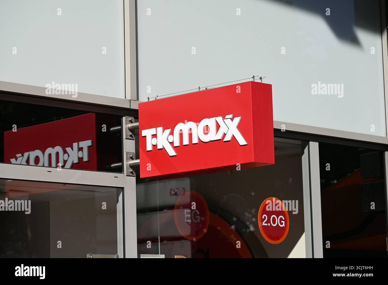 Logo, Schriftzug des Mode Discounter TK MAXX, der europäische Ableger ...