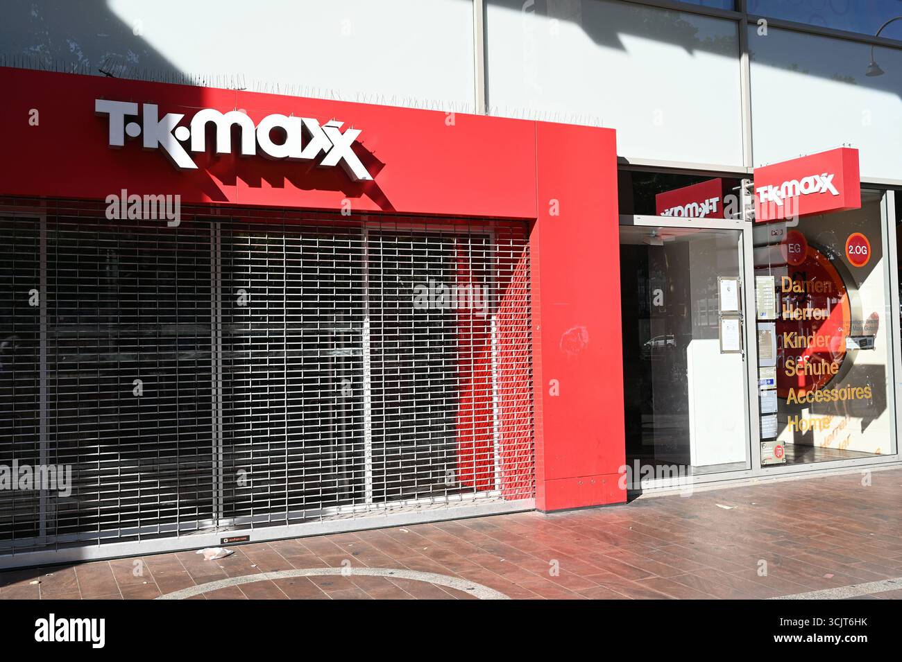 Logo, Schriftzug des Mode Discounter TK MAXX, der europäische Ableger ...