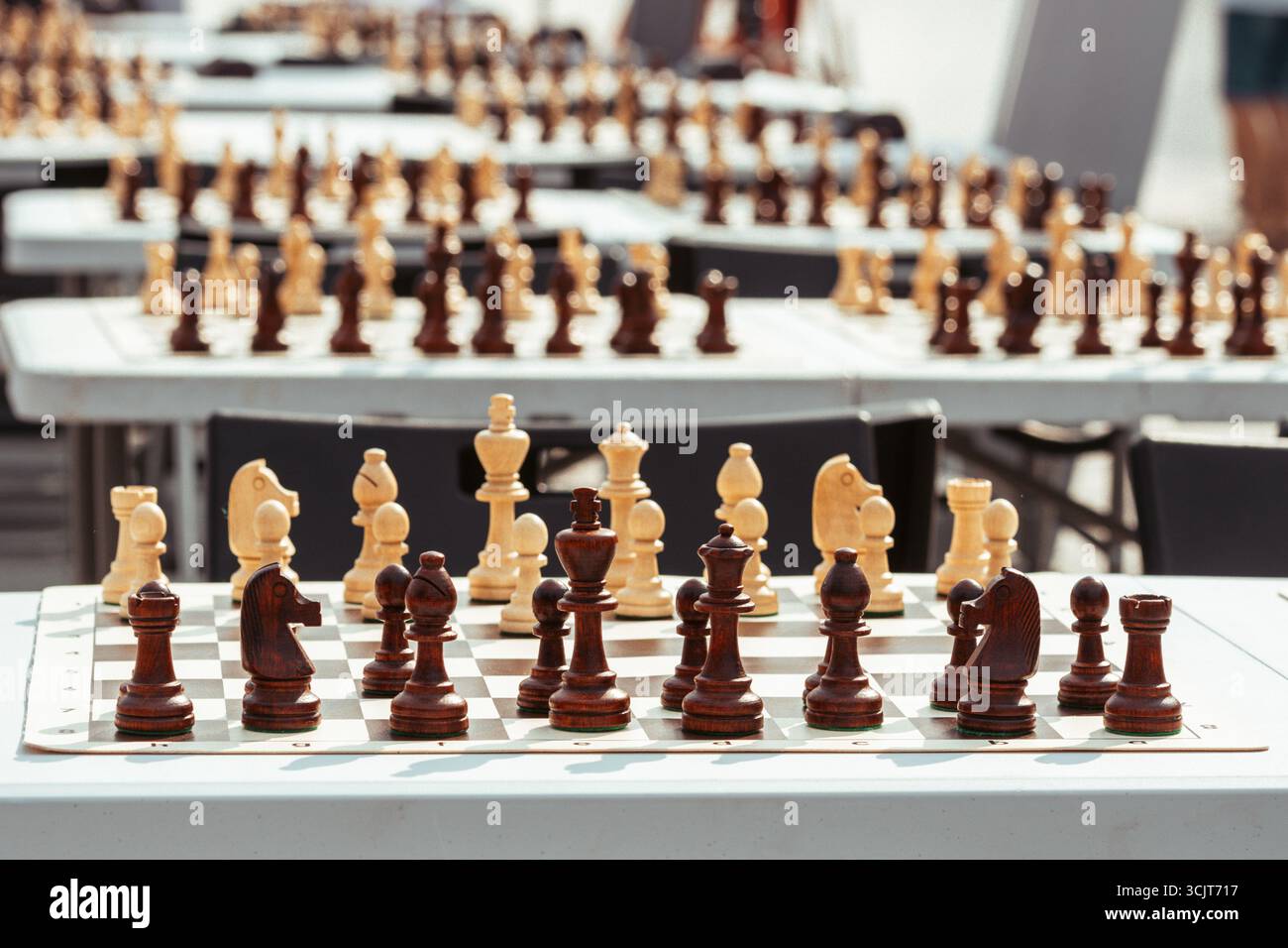 Tables set up chess hi-res stock photography and images - Alamy