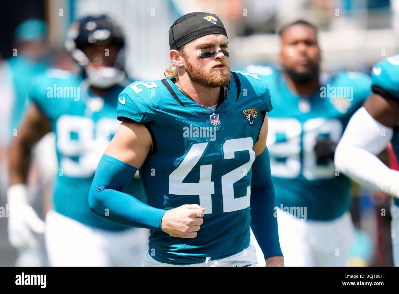 Jacksonville Jaguars safety Andrew Wingard (42) runs on the field ...