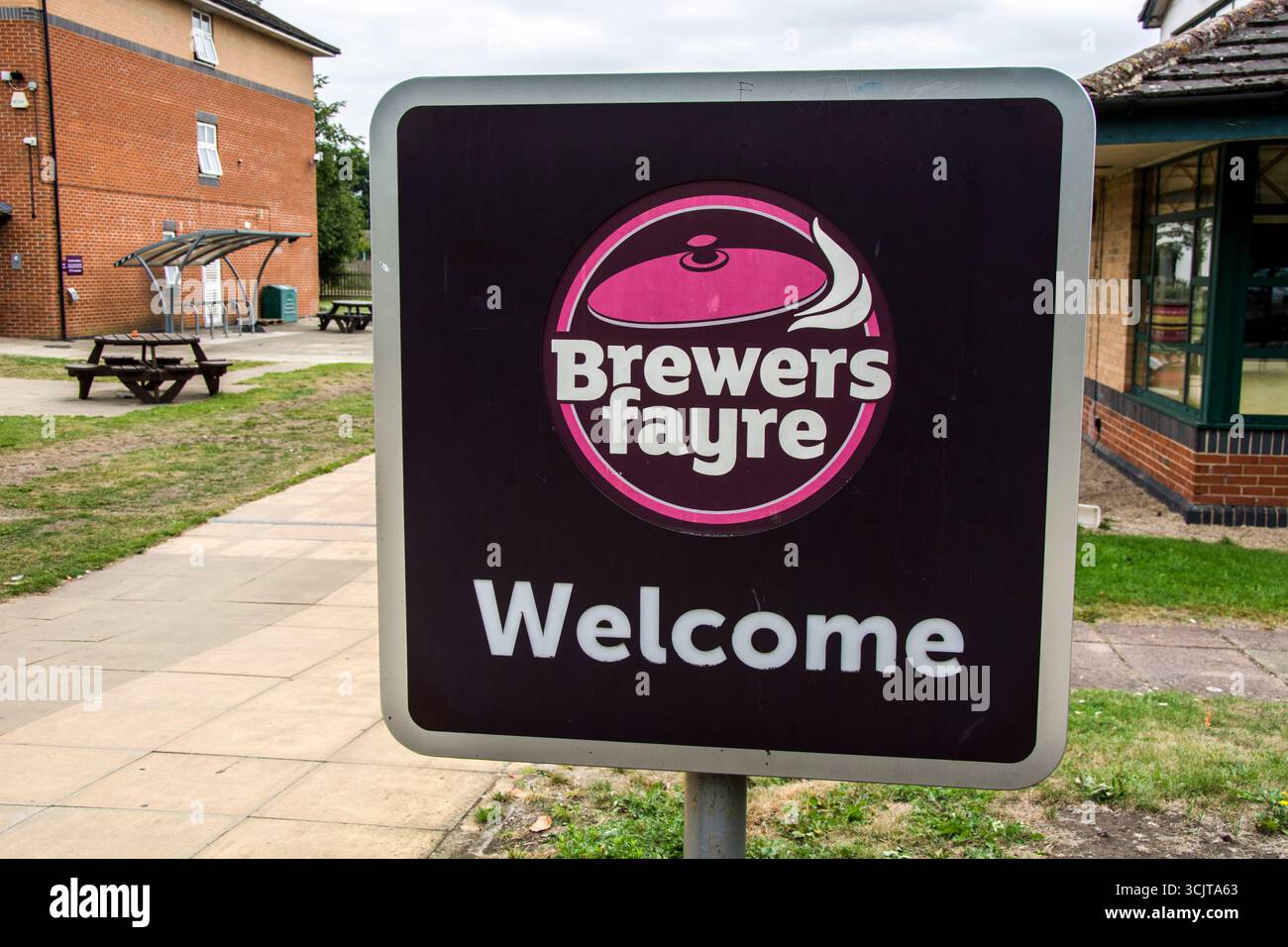 Doncaster sign welcome hi-res stock photography and images - Alamy