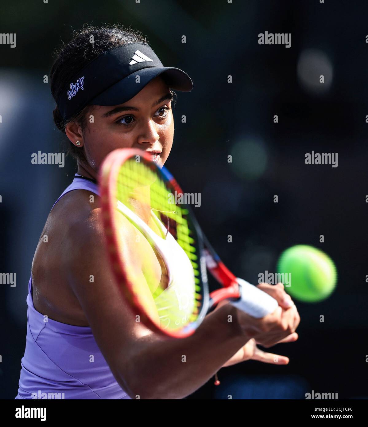 SP - SAO PAULO - 09/08/2025 - SP OPEN WTA 250 - Nauhany Silva during ...