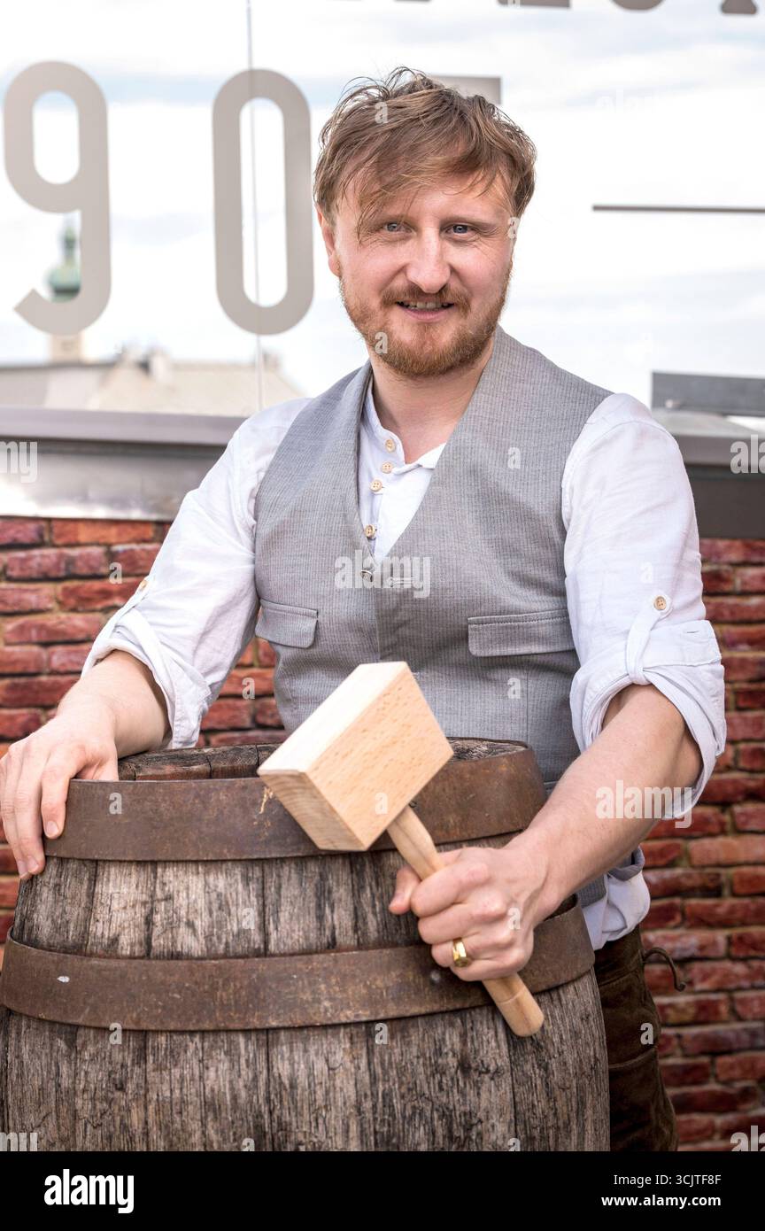 Michael Kranz beim Photocall zur ARD Fernsehserie Oktoberfest 1905 in ...