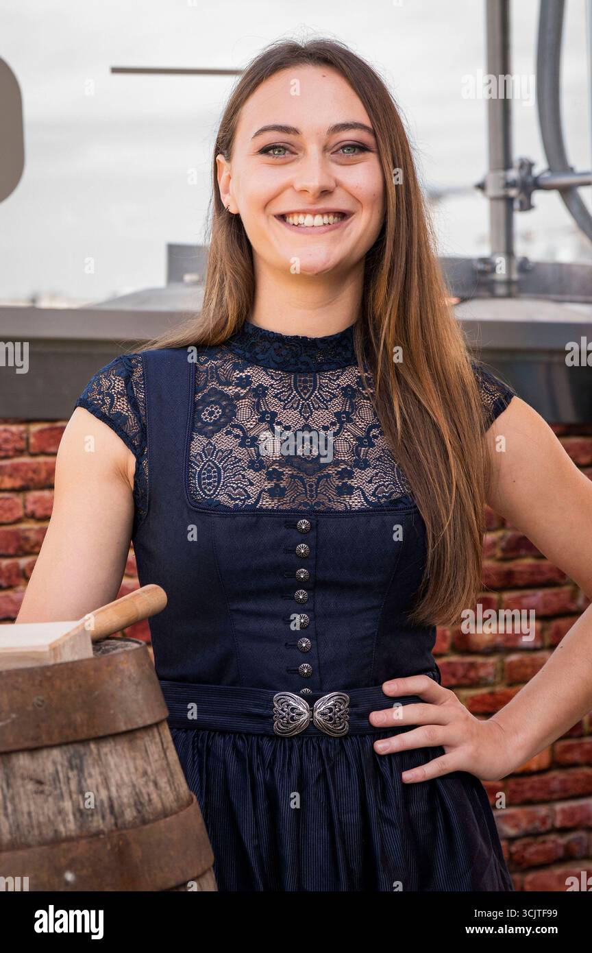 Mercedes Müller beim Photocall zur ARD Fernsehserie Oktoberfest 1905 in ...