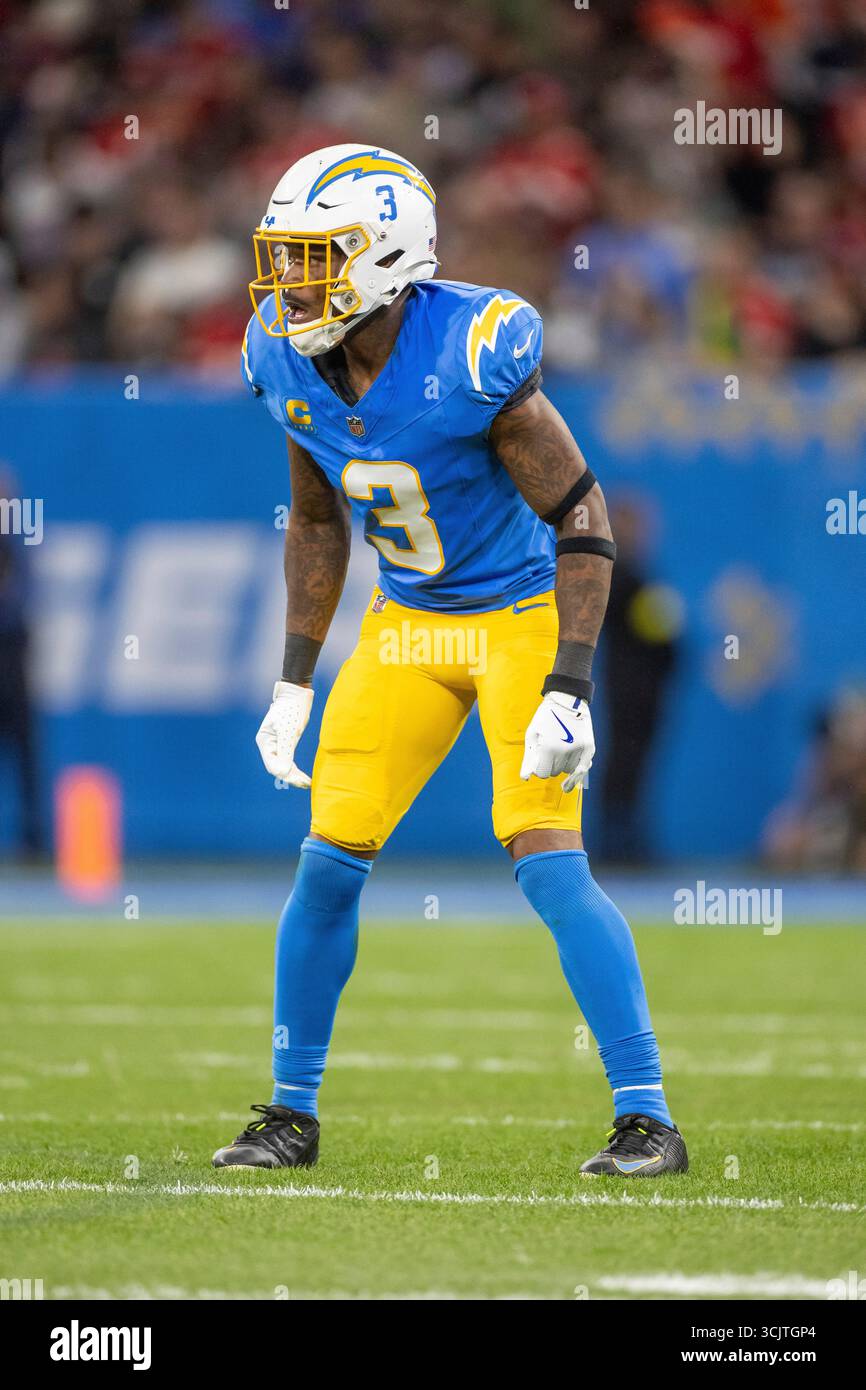 Los Angeles Chargers safety Derwin James, Jr. (3) against the Kansas ...