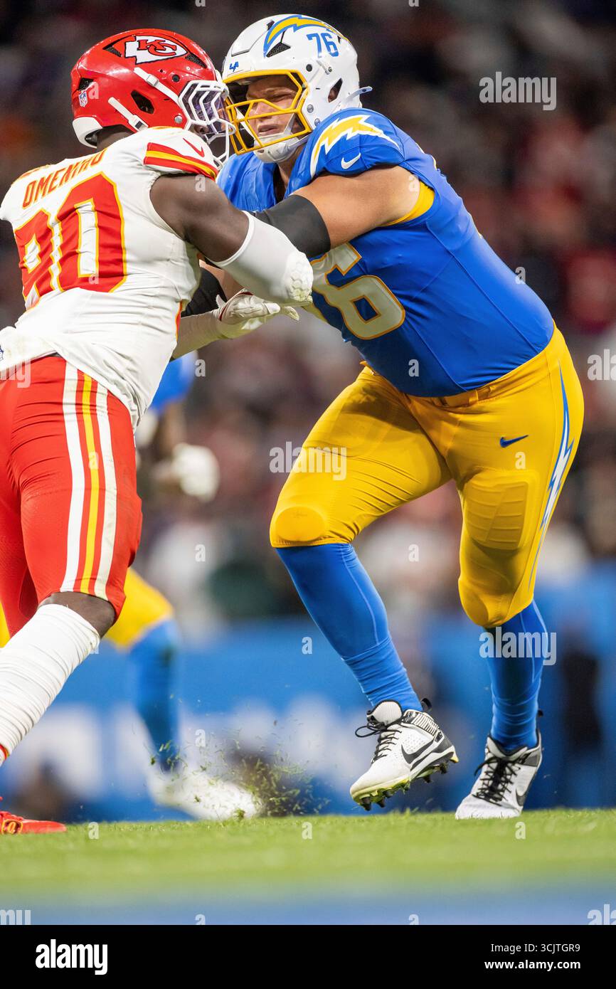 Los Angeles Chargers tackle Joe Alt (76) blocks against the Kansas City ...