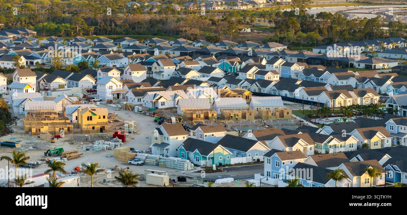 Wooden frames of new cheap American homes under construction ...