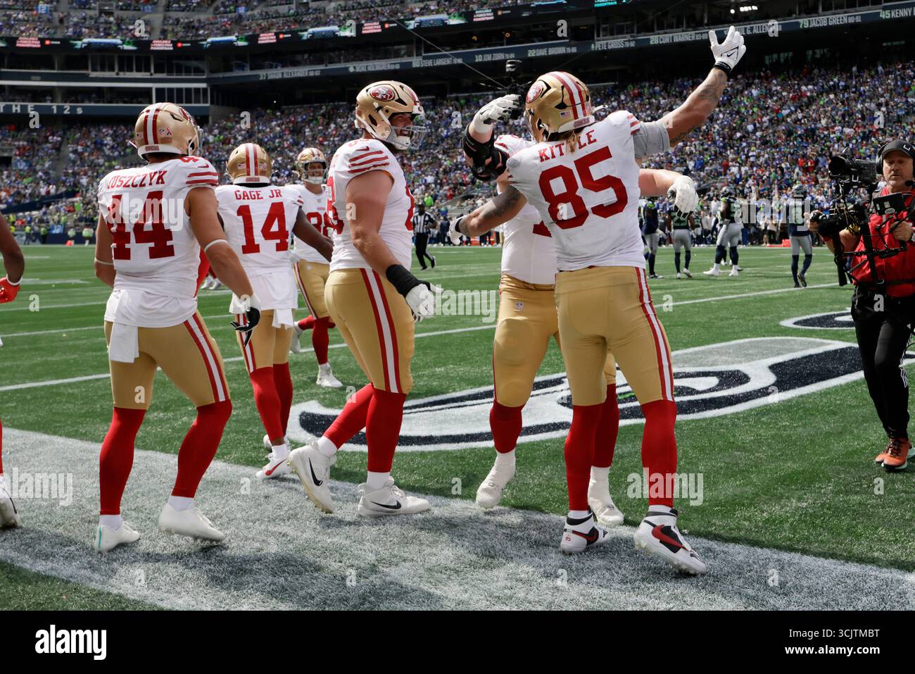 San Francisco 49ers tight end George Kittle (85) celebrates after a ...