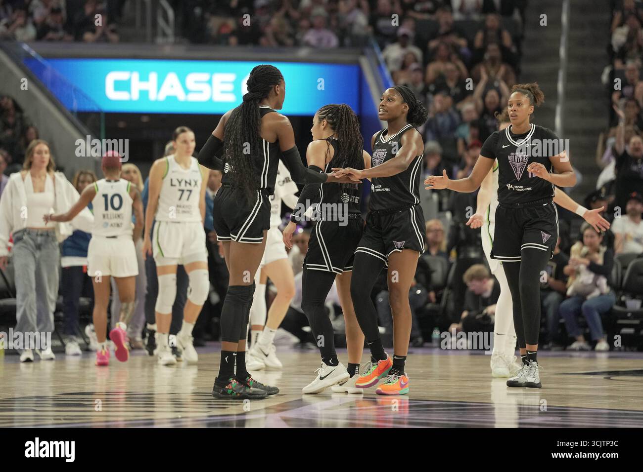 Golden State Valkyries guard Kaila Charles (6) congratulated by ...