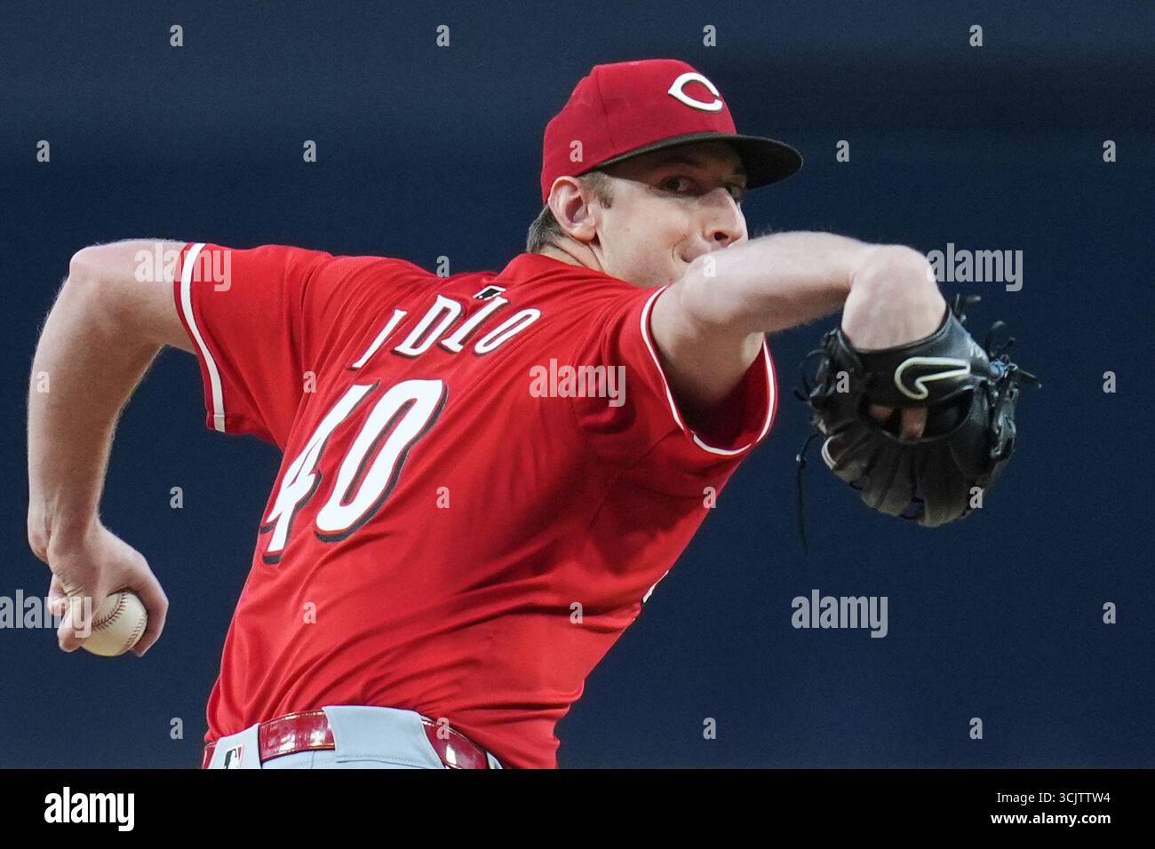 Cincinnati Reds starting pitcher Nick Lodolo works against a San Diego ...