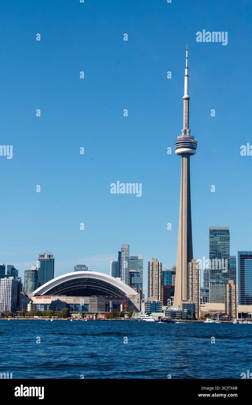 The Rogers Centre Baseball stadium, the CN Tower Toronto skyscraper ...