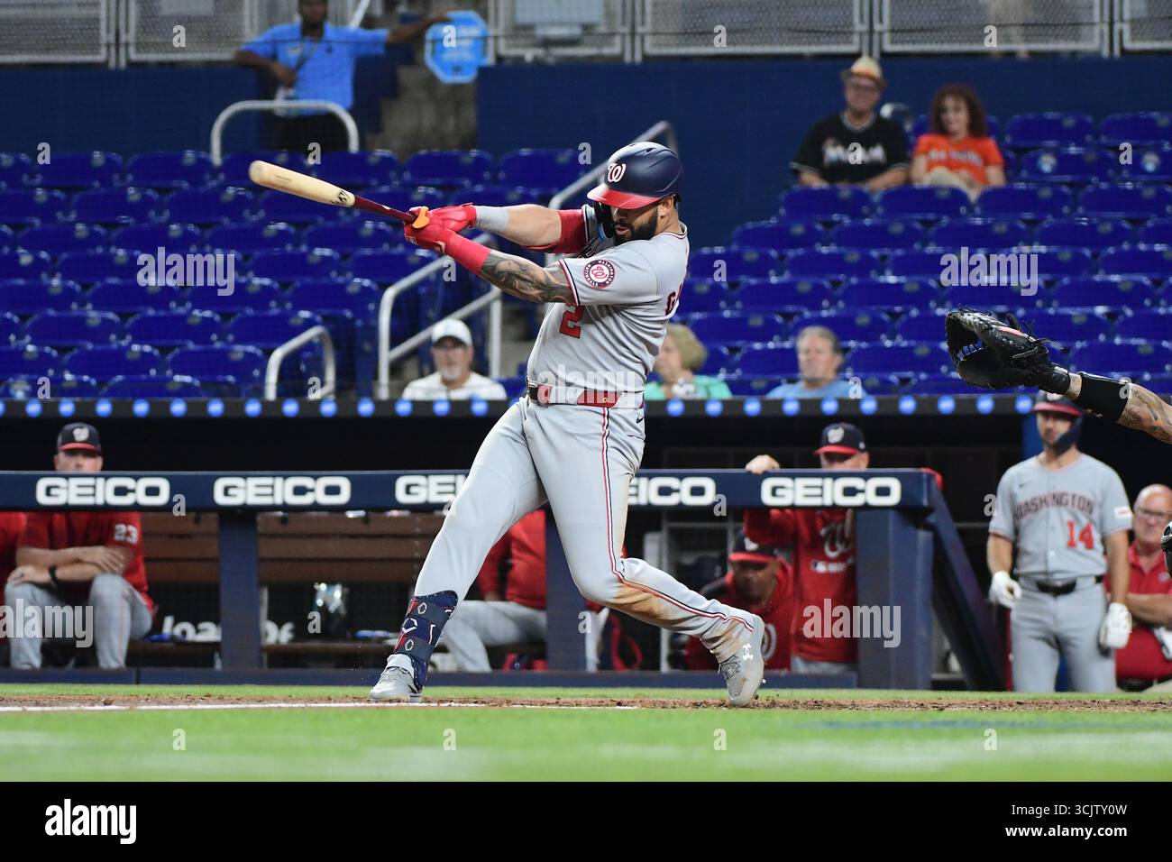 Washington Nationals second baseman Luis Garcia Jr. (2) hits a single ...