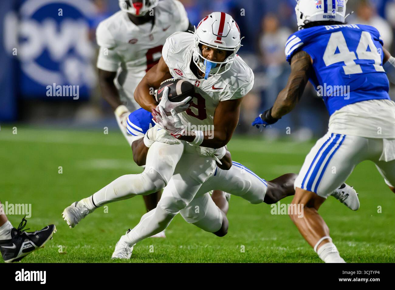 Stanford wide receiver C.J. Williams (3) runs the ball after a ...