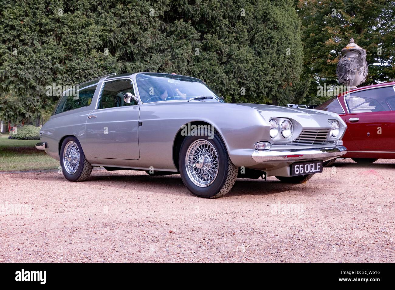 Ogle car hi-res stock photography and images - Alamy
