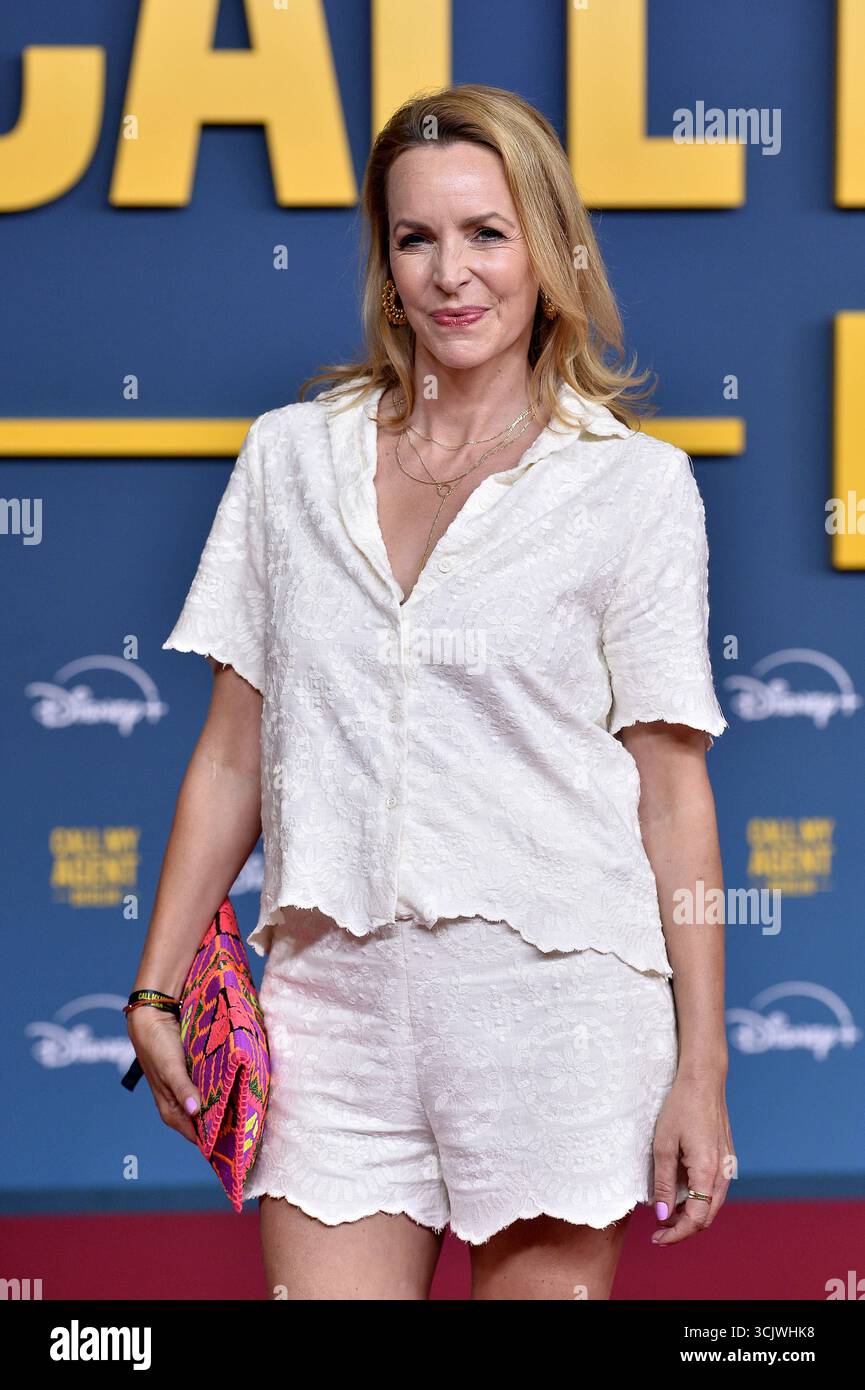 Simone Hanselmann bei der Weltpremiere von Disney Original Serie Call ...