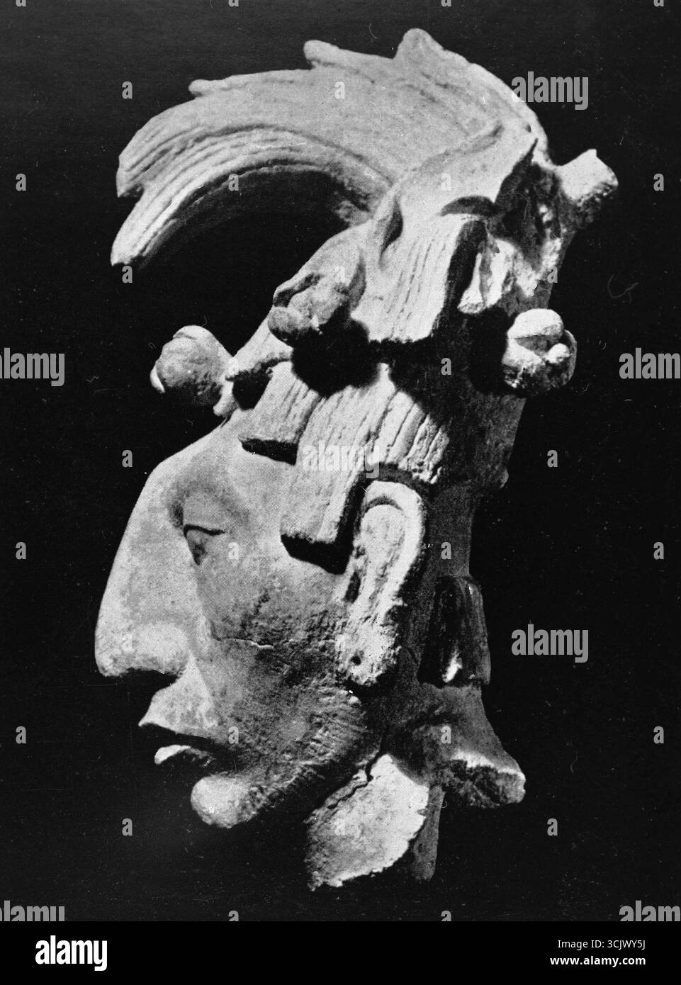 Ancient human head carved in stucco, Palenque, Mexico Stock Photo - Alamy