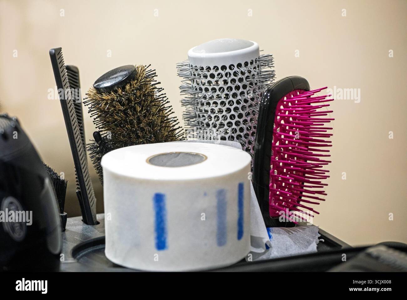 Different shaped combs hi-res stock photography and images - Alamy