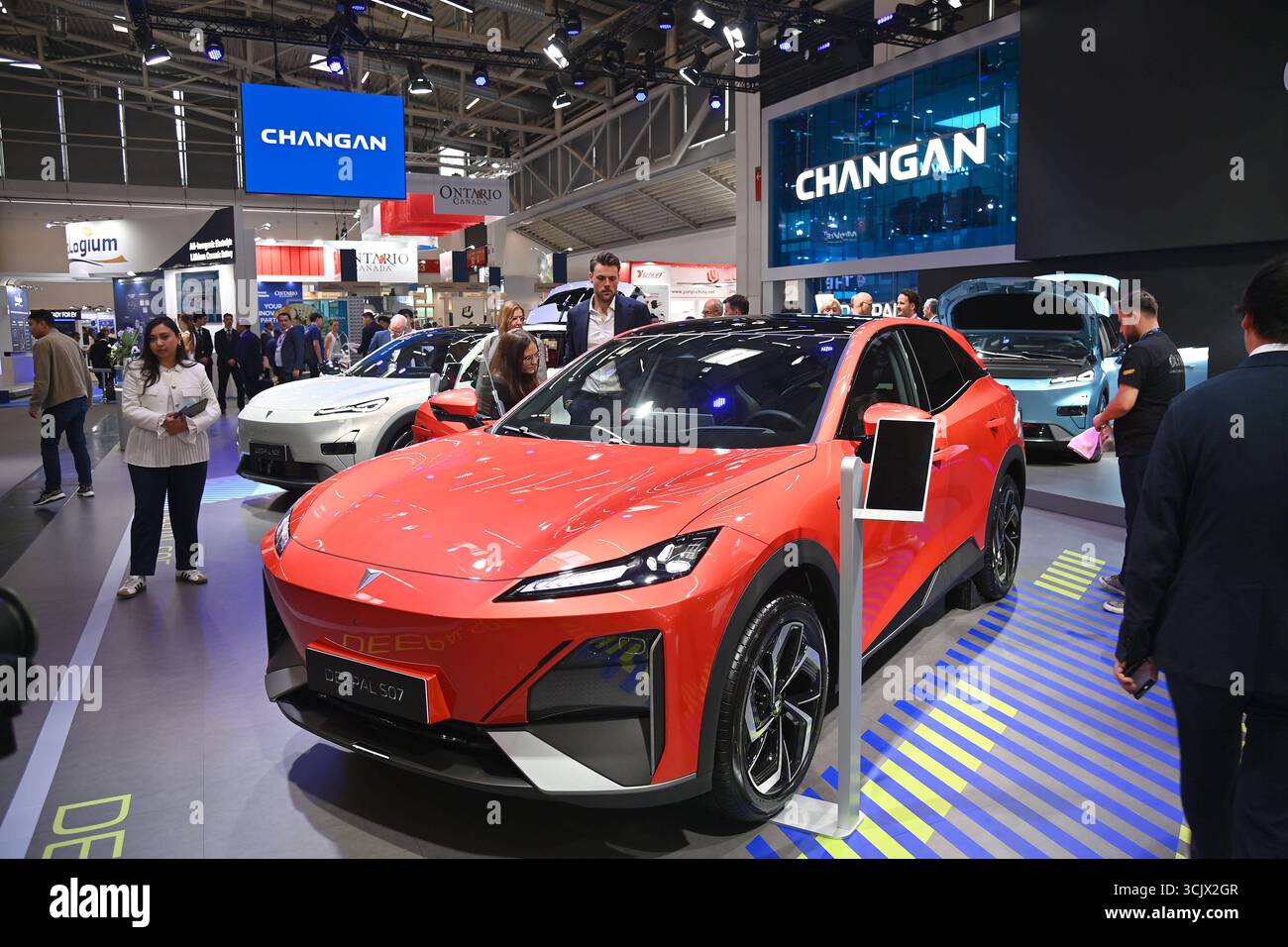 Stand von Changan, E-Autos .Chinesischer Autobauer, Eroeffnung der IAA ...